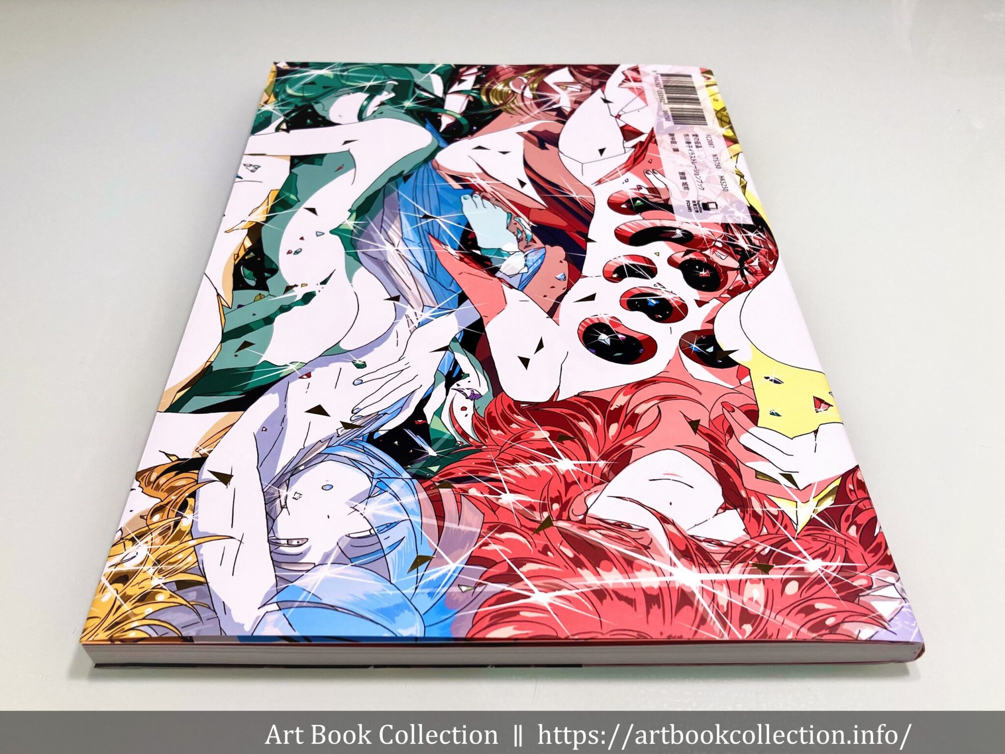 【開箱．畫集】市川春子｜愛的假晶：市川春子畫集 - Art Book Collection